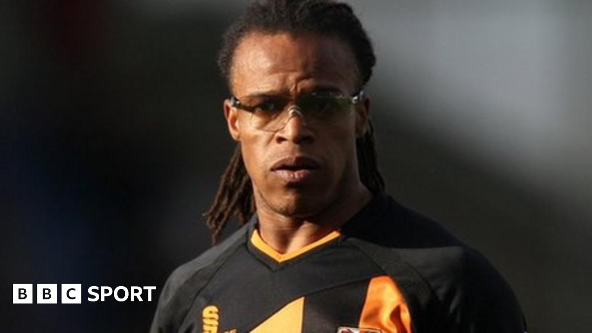 Edgar Davids not worried by Barnet's league position - BBC Sport