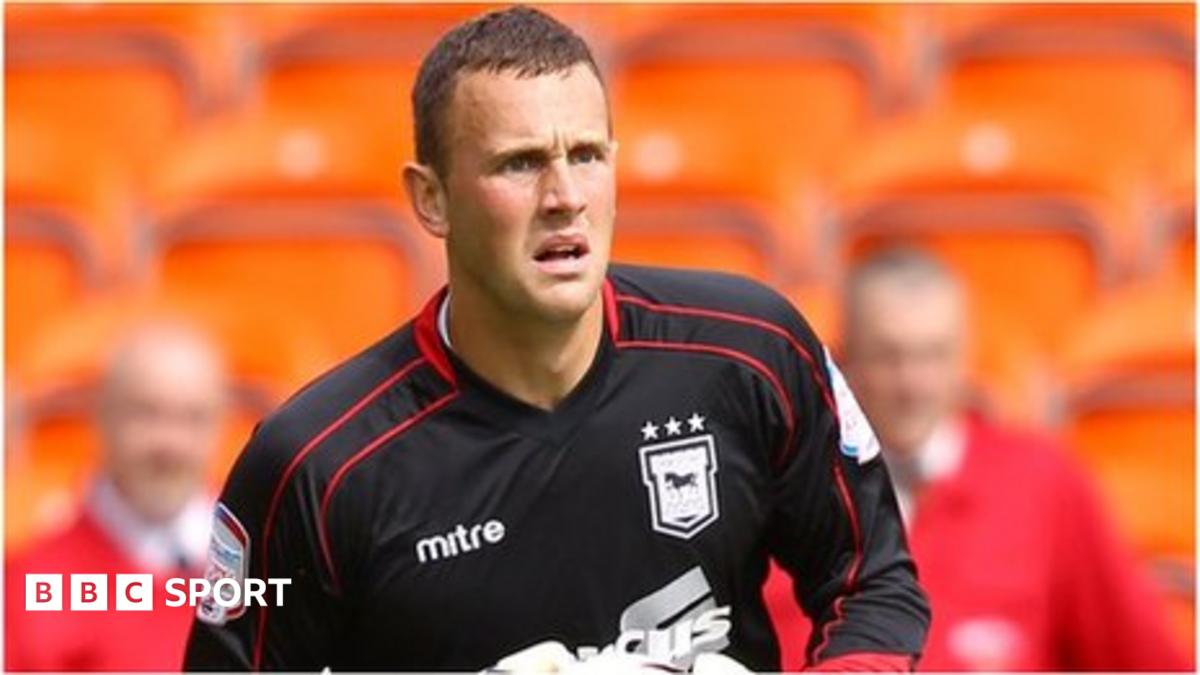 Ipswich Town: Scott Loach penalty homework pays off - BBC Sport