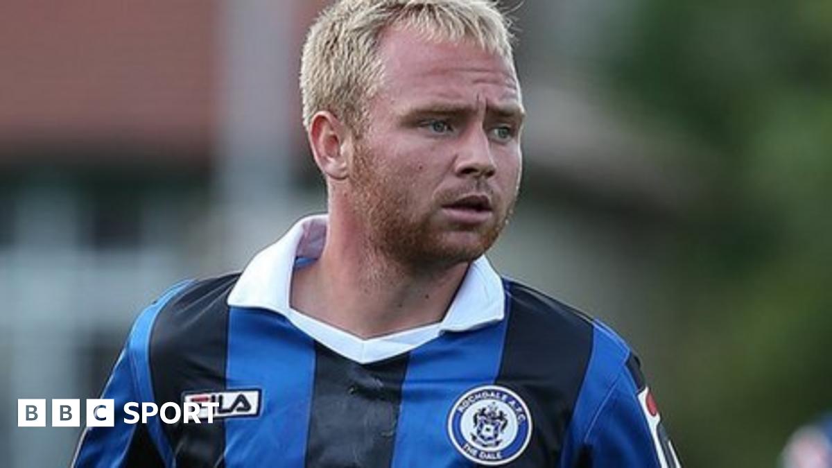 Ray Putterill & Chris Sedgwick: Hyde sign duo on permanent basis - BBC ...