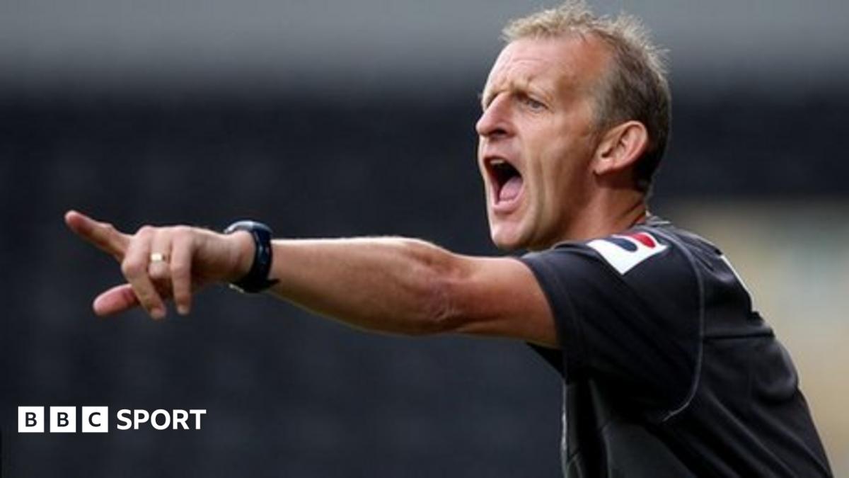 Gillingham: John Schofield loving life at Priestfield - BBC Sport