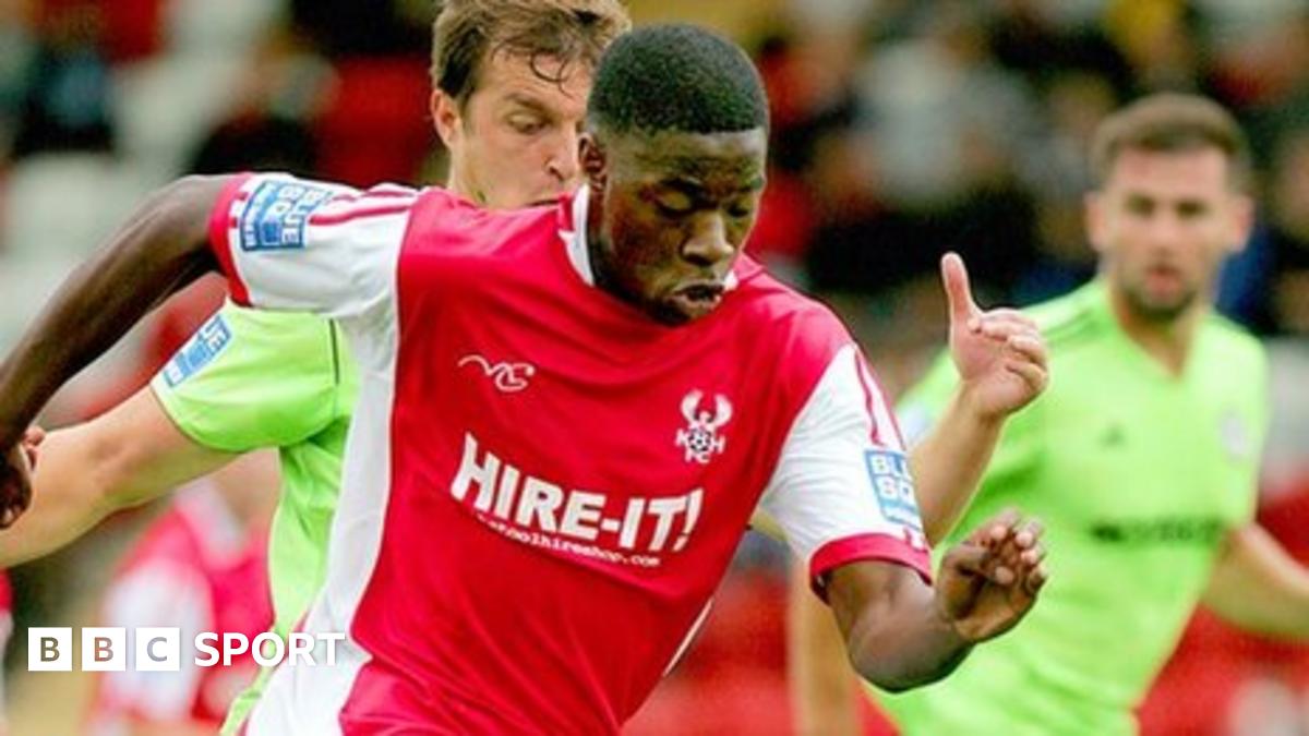 Kidderminster Harriers: Nathan Blissett signs new deal - BBC Sport