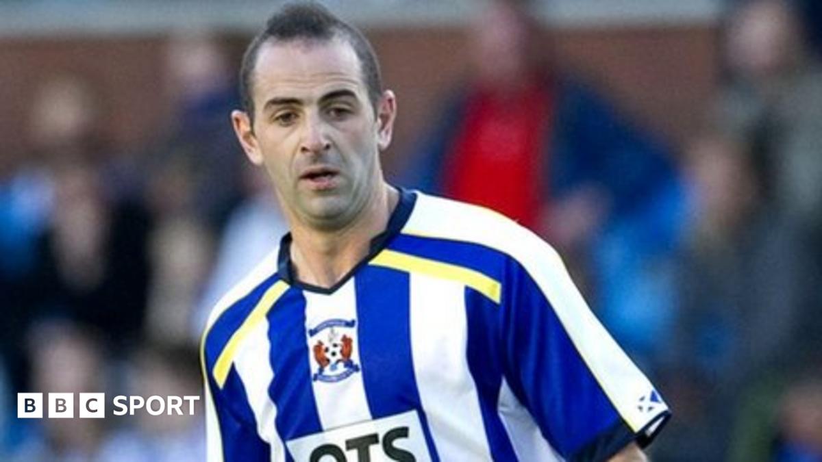 Midfielder Gary Harkins leaves Kilmarnock for Dundee - BBC Sport