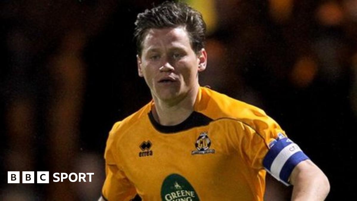 Mansfield Town sign Cambridge United's James Jennings - BBC Sport