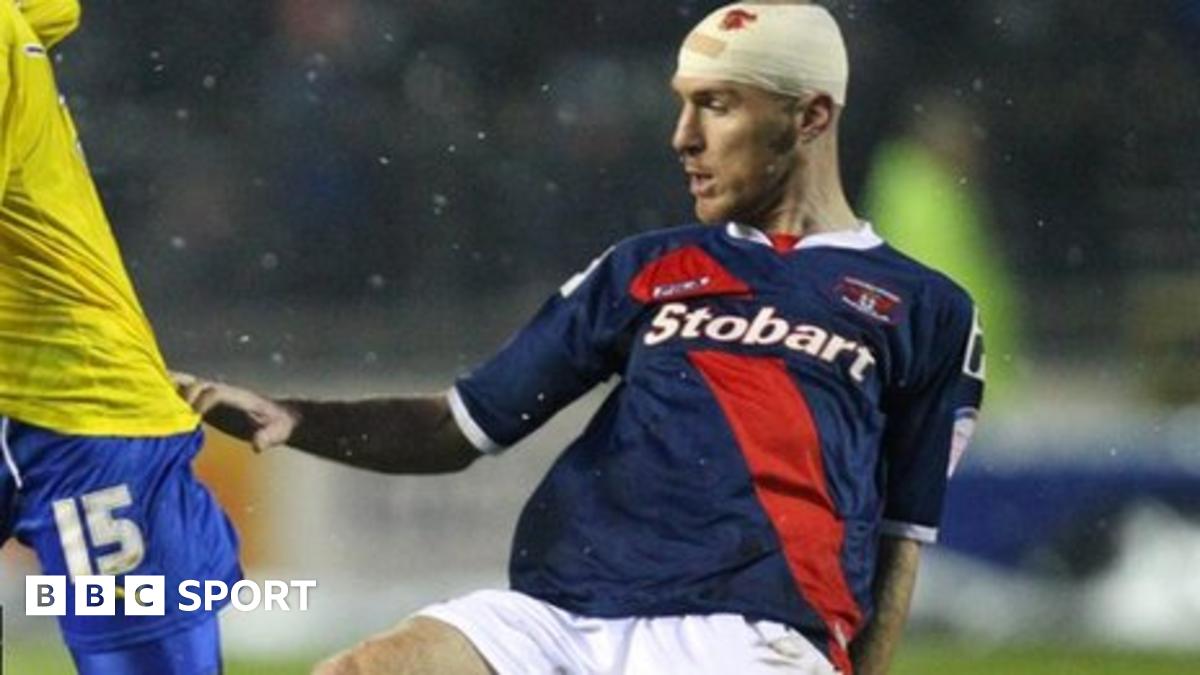 Sean O'Hanlon key to Carlisle United form - Greg Abbott - BBC Sport
