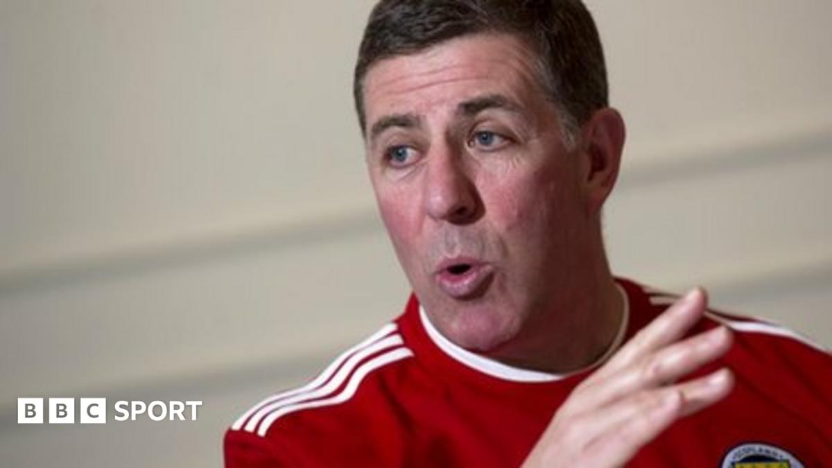 Mark McGhee asks over-enthusiastic Scots to 'calm down' - BBC Sport