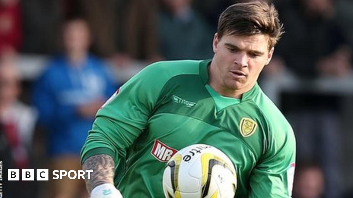Stuart Tomlinson: Burton Albion extend contract of keeper - BBC Sport