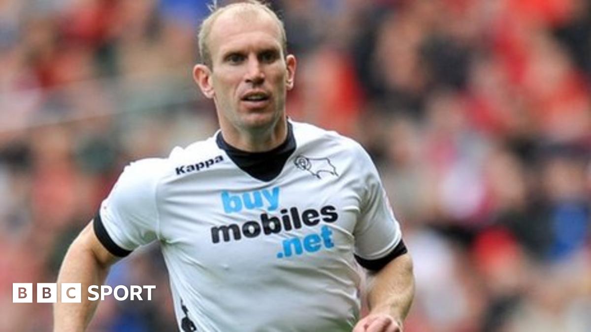 Gareth Roberts: Derby County release veteran left-back - BBC Sport
