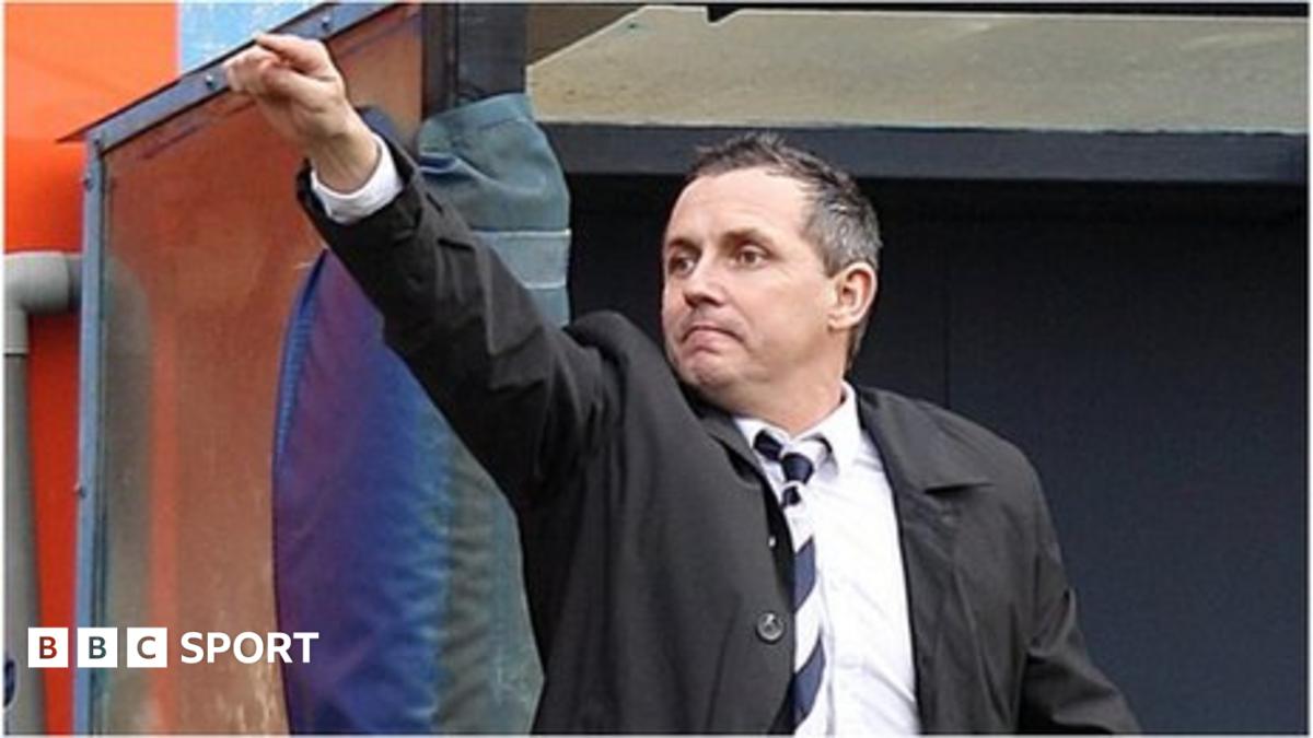 Paul Buckle: Luton Town boss leaves for personal reasons - BBC Sport