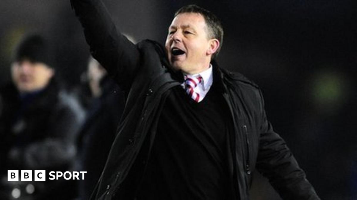 Nott'm Forest 3-1 Wolves - BBC Sport