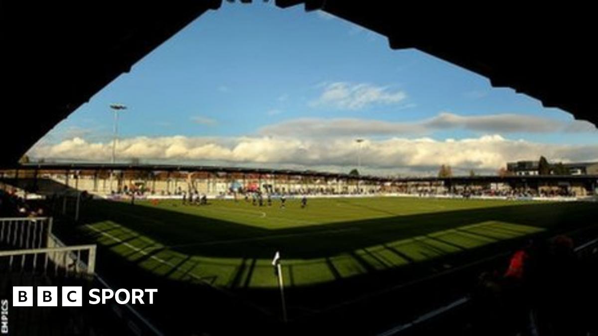 Dartford: Wimbledon striker Jason Prior joins on one-month loan - BBC Sport