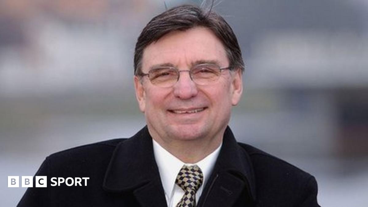 David Moffett accuses WRU over row with Welsh regions - BBC Sport
