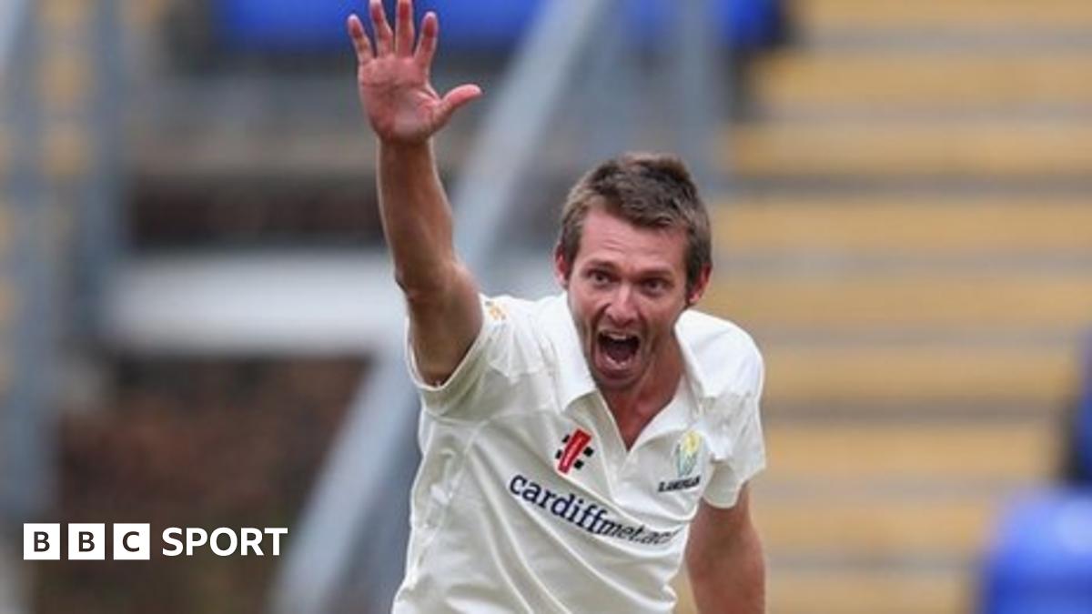 Glamorgan v Worcestershire: Reed & Hogan in control in Cardiff - BBC Sport
