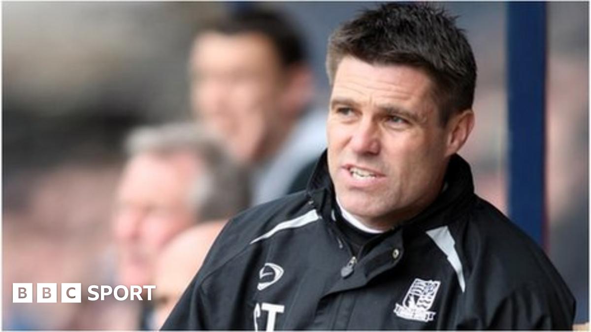 Steve Tilson: Canvey Island boss replaced by Danny Heale - BBC Sport