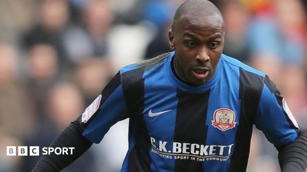 Jason Scotland signs new Barnsley contract - BBC Sport