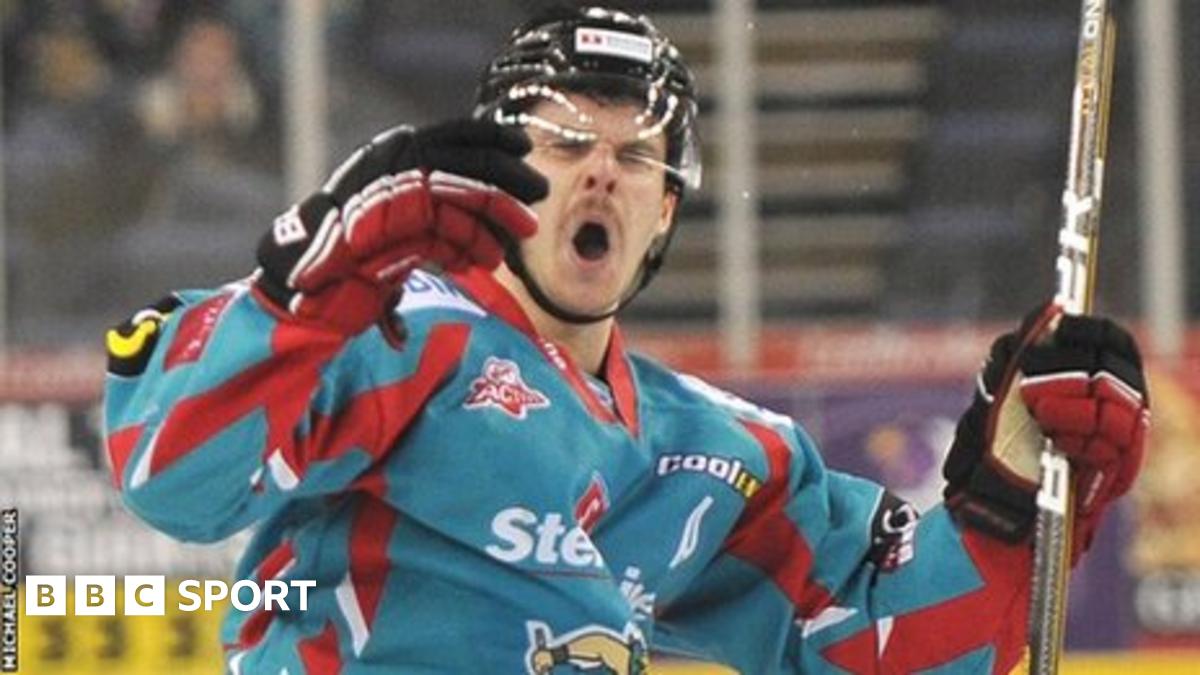 Craig Peacock leaves Belfast Giants to join Braehead Clan - BBC Sport