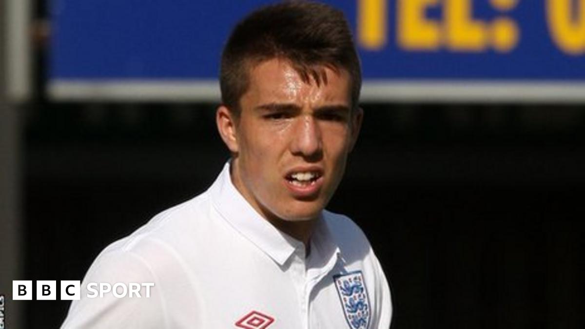 Tamworth: Matt Regan completes move to The Lamb - BBC Sport