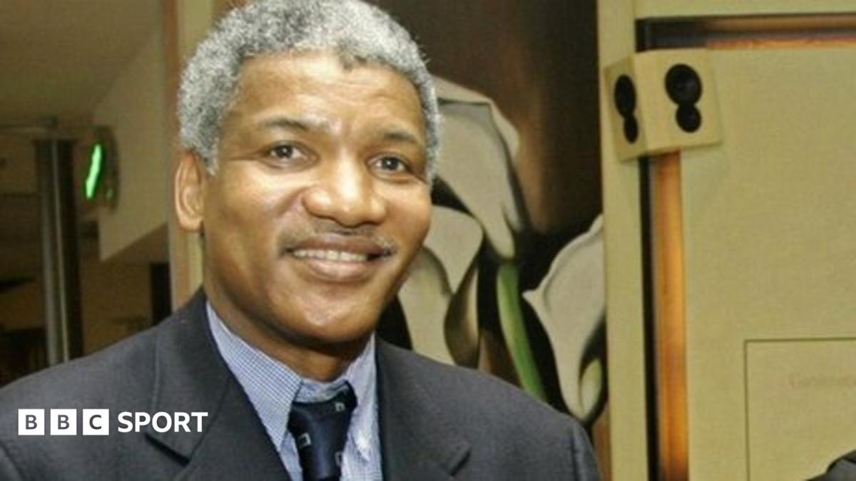 Iya Mohammed: Detained Cameroon FA boss to contest election - BBC Sport