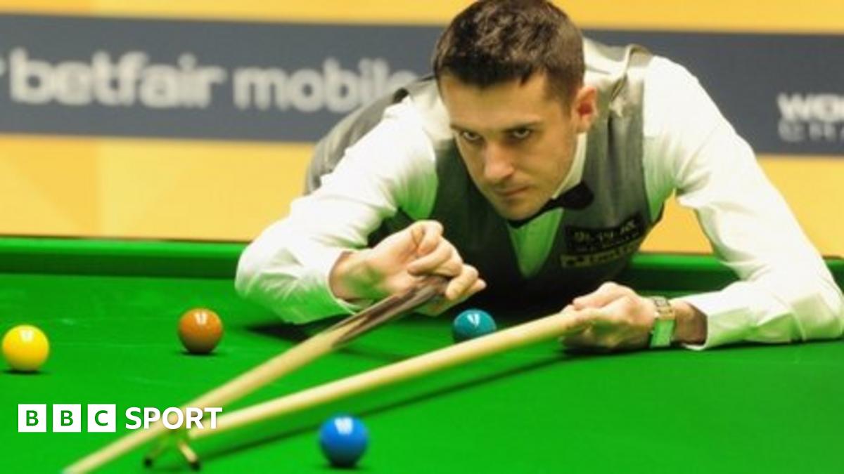 Mark Selby suffers Wuxi Classic defeat by Andrew Pagett - BBC Sport