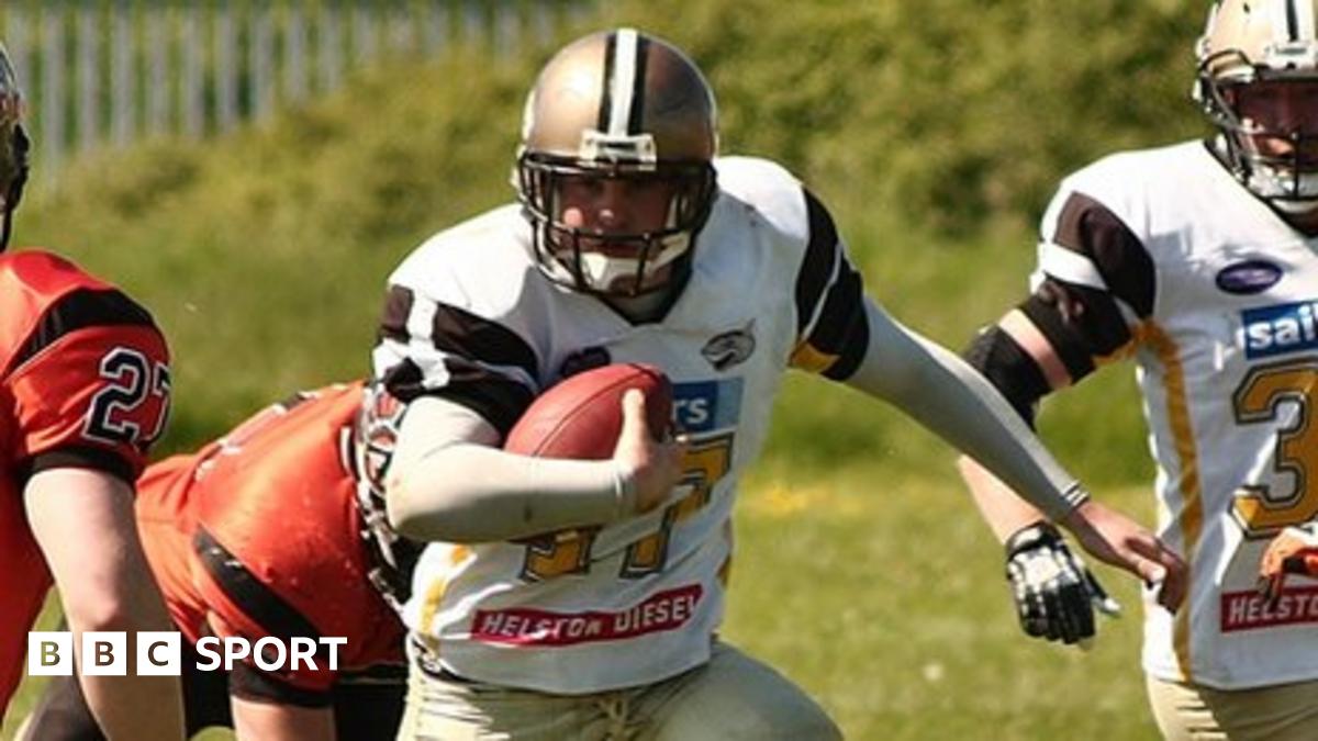 Cornish Sharks lose 37-3 to Bristol Apache - BBC Sport