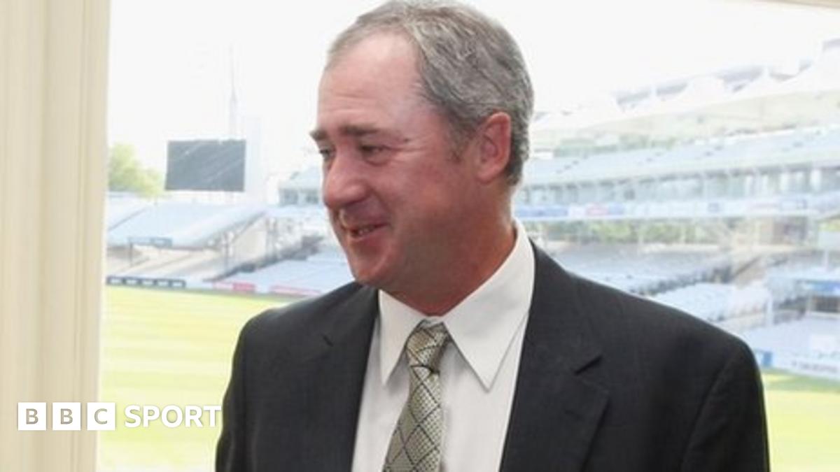 Tim May: Players' union boss quits in protest at governing body - BBC Sport