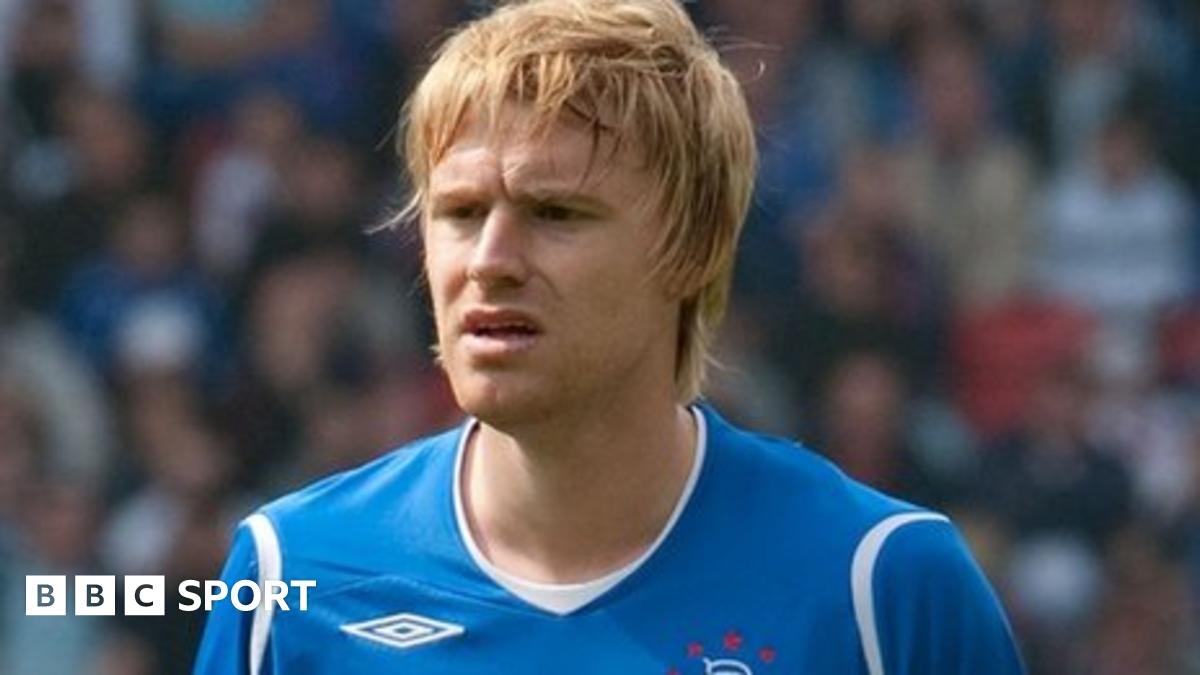 Rangers: Defender Stevie Smith agrees to rejoin Ibrox club - BBC Sport