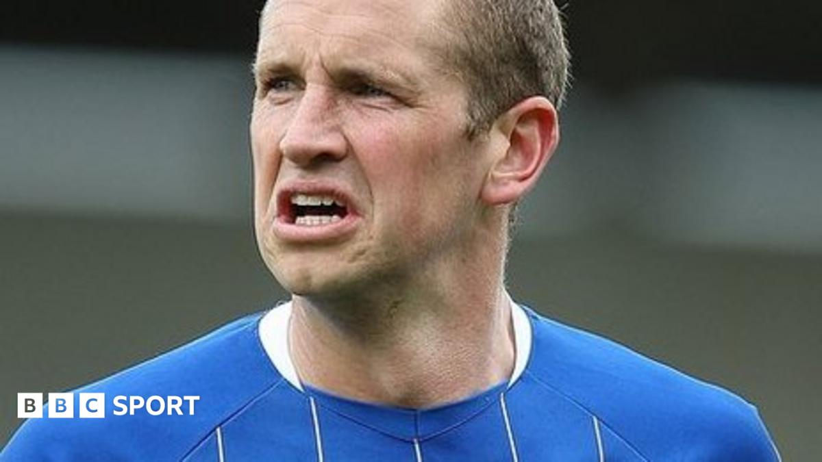 AFC Wimbledon sign Andy Frampton from Gillingham - BBC Sport