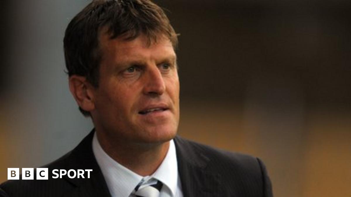 Craig Short: Former Blackburn defender returns as coach - BBC Sport