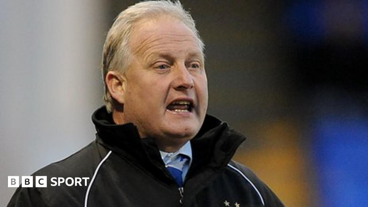 Kevin Blackwell: Bury chairman Stewart Day impresses manager - BBC Sport