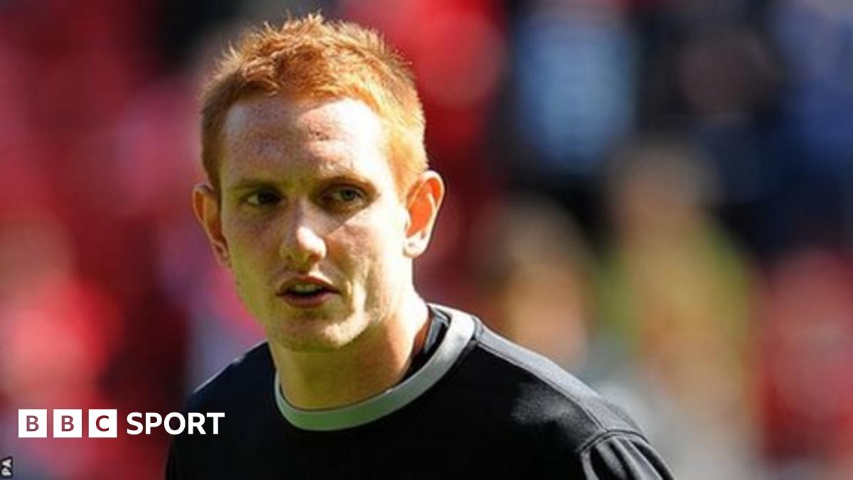 Rotherham United: Full-back Rob Milsom signs six month deal - BBC Sport