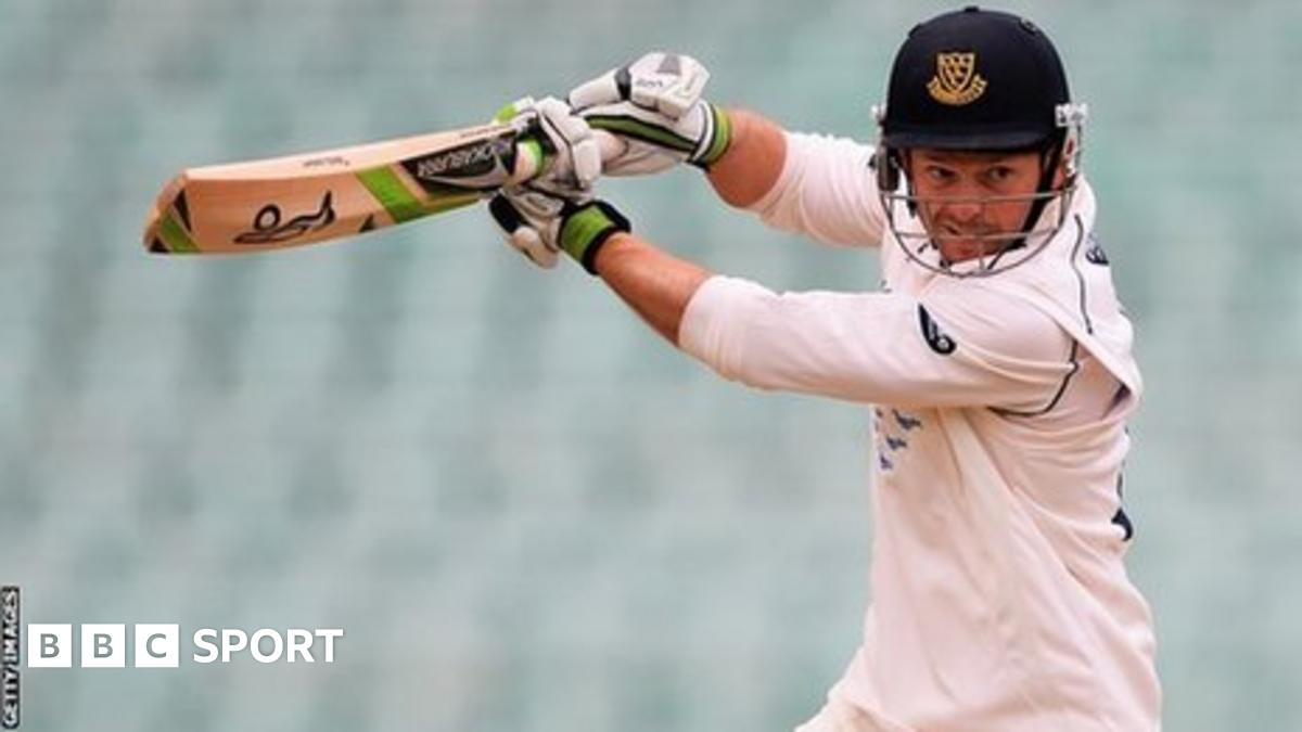 Nottinghamshire v Sussex: Ed Joyce hits double century - BBC Sport