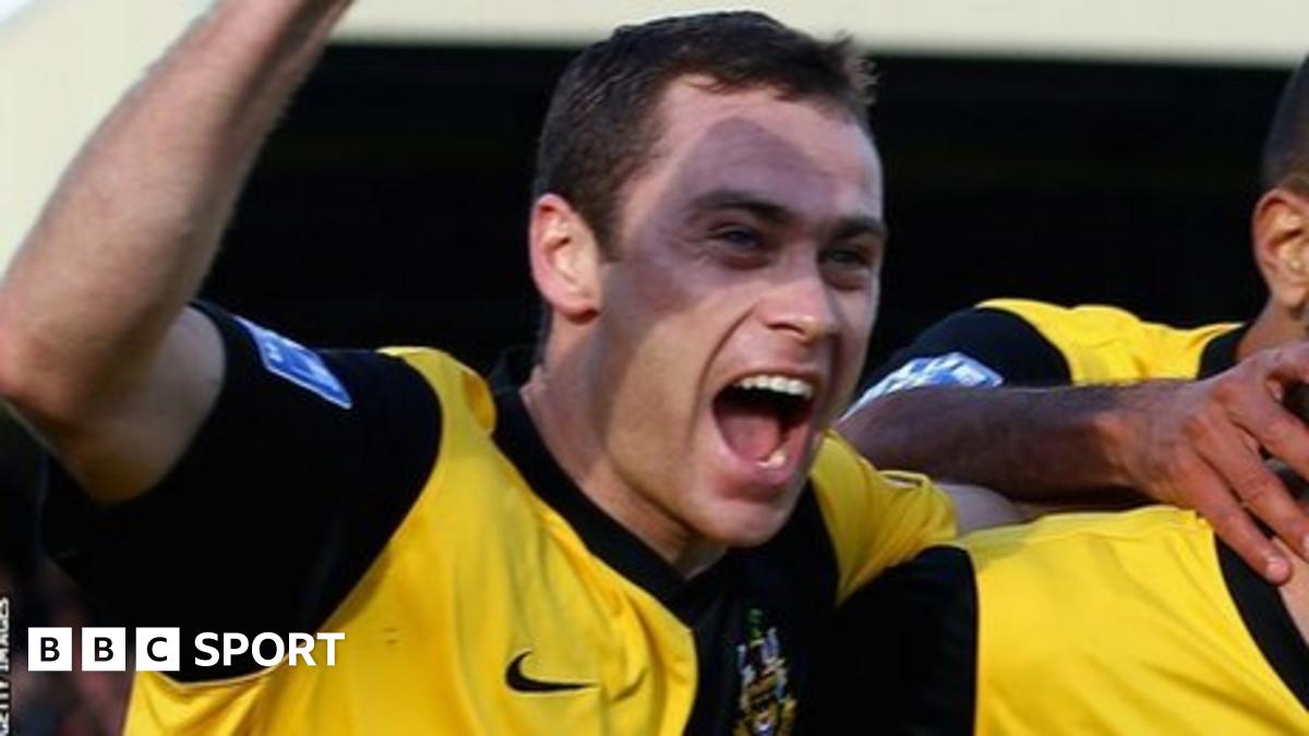 AFC Telford: Moogan & Benjamin join migration from Southport - BBC Sport