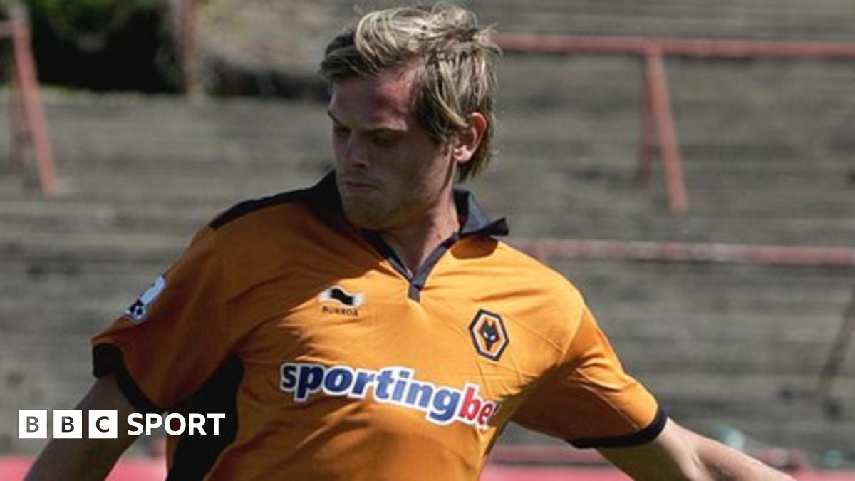 Wolves defender Stearman hopes to play for Republic of Ireland - BBC Sport