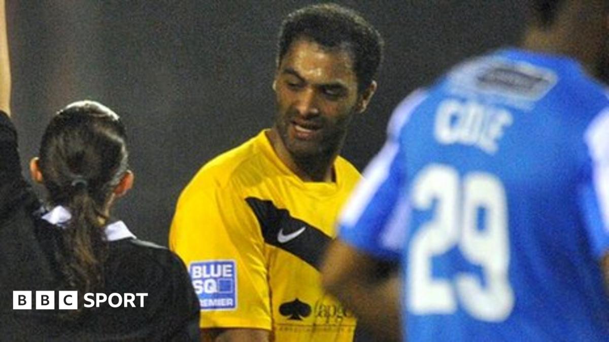 Nuneaton Town: Phil Trainer joins from AFC Telford - BBC Sport