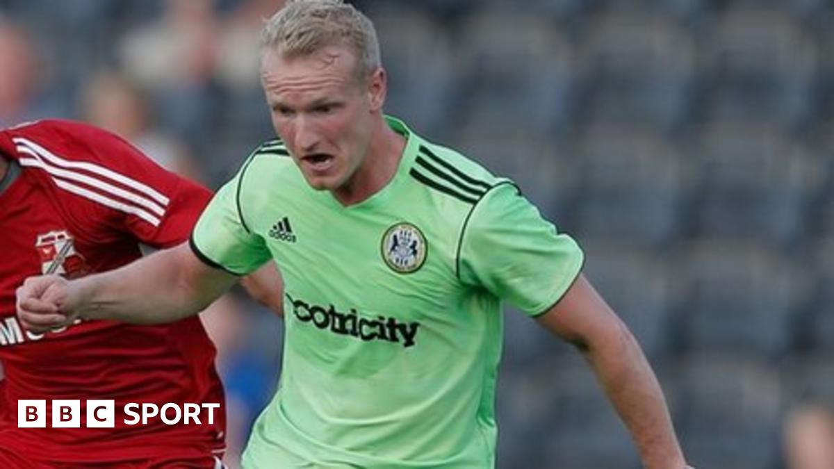 Marcus Kelly joins Forest Green Rovers after Tamworth exit - BBC Sport