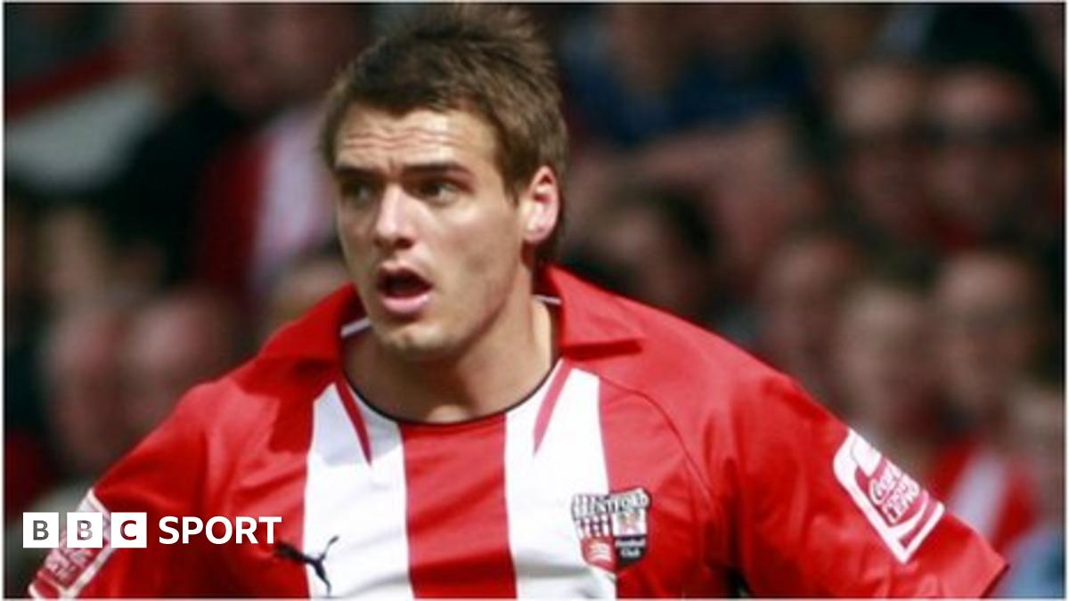 Colchester United complete Ryan Dickson deal - BBC Sport