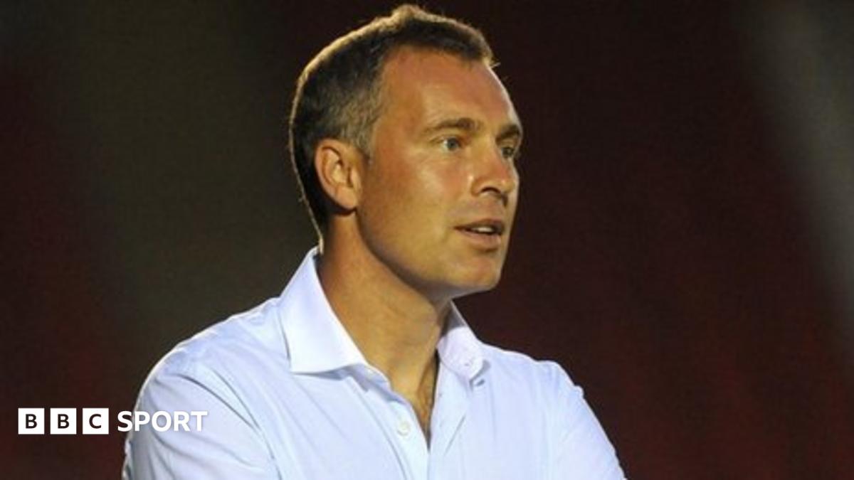 Wayne Burnett: Dagenham & Redbridge can surprise people - BBC Sport