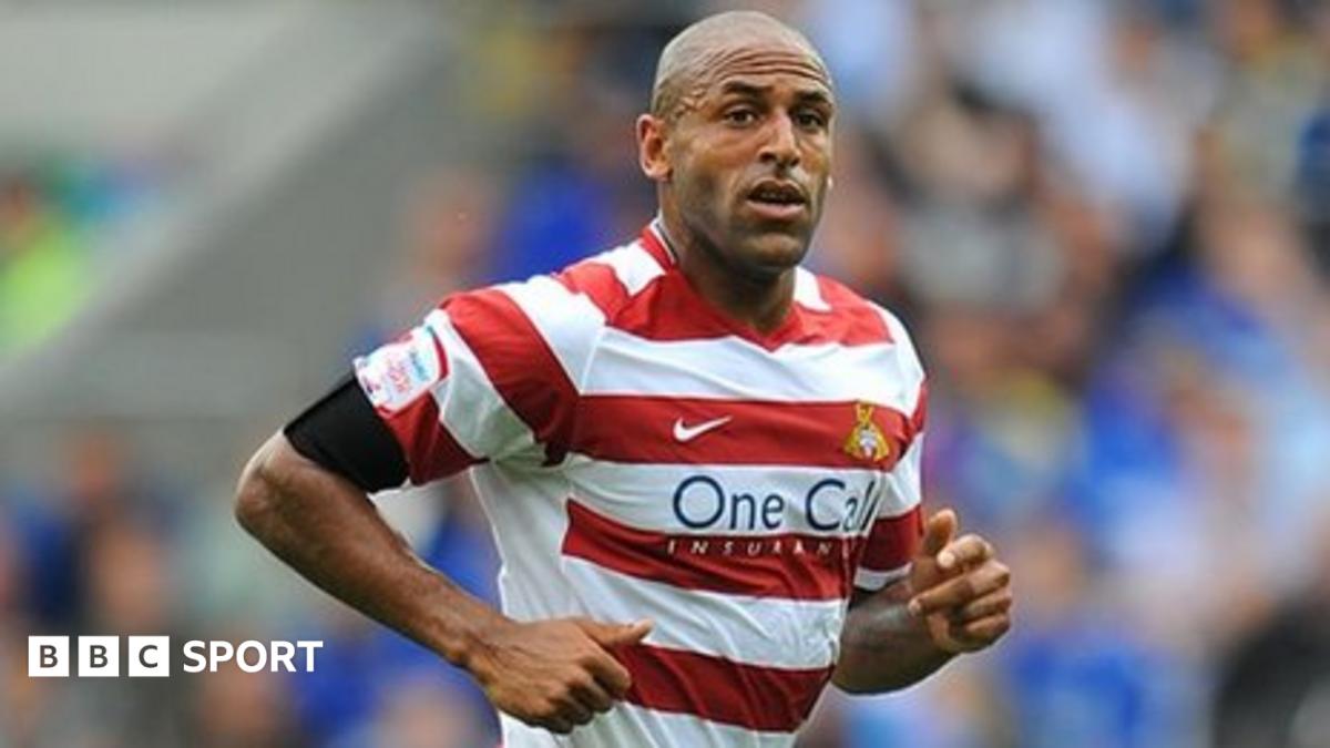 Tamworth: Wayne Thomas and Andy Todd join the Lambs - BBC Sport