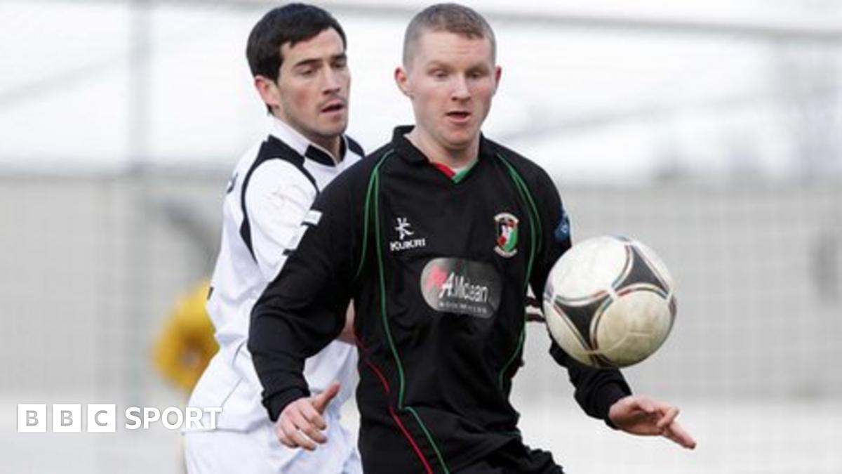 Champions Cliftonville snap up Martin Murray and Ciaran Doherty - BBC Sport