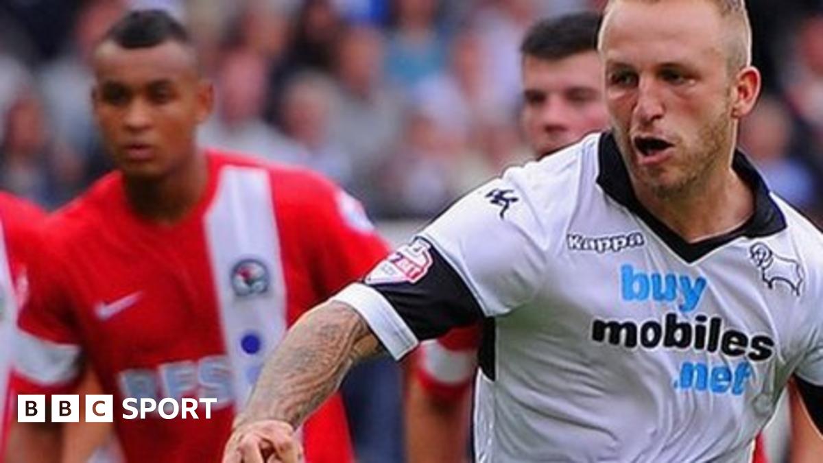 Nigel Clough tells Derby County's Johnny Russell to relax - BBC Sport