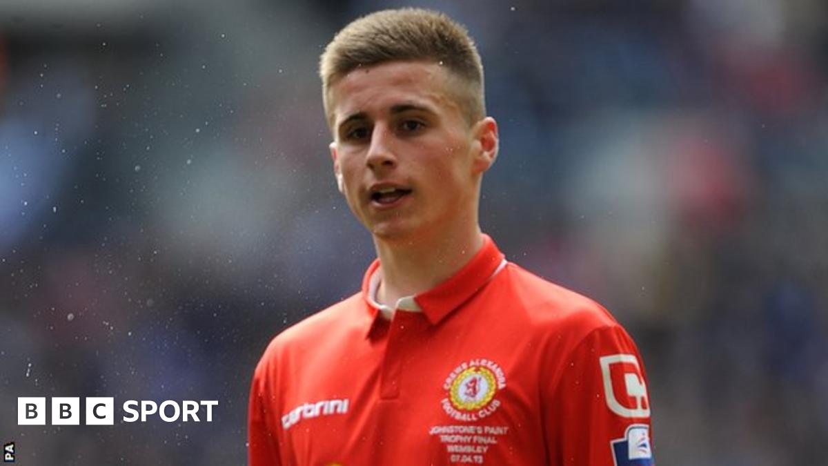 Ryan Colclough: Crewe keen for teenager to kickstart career - BBC Sport