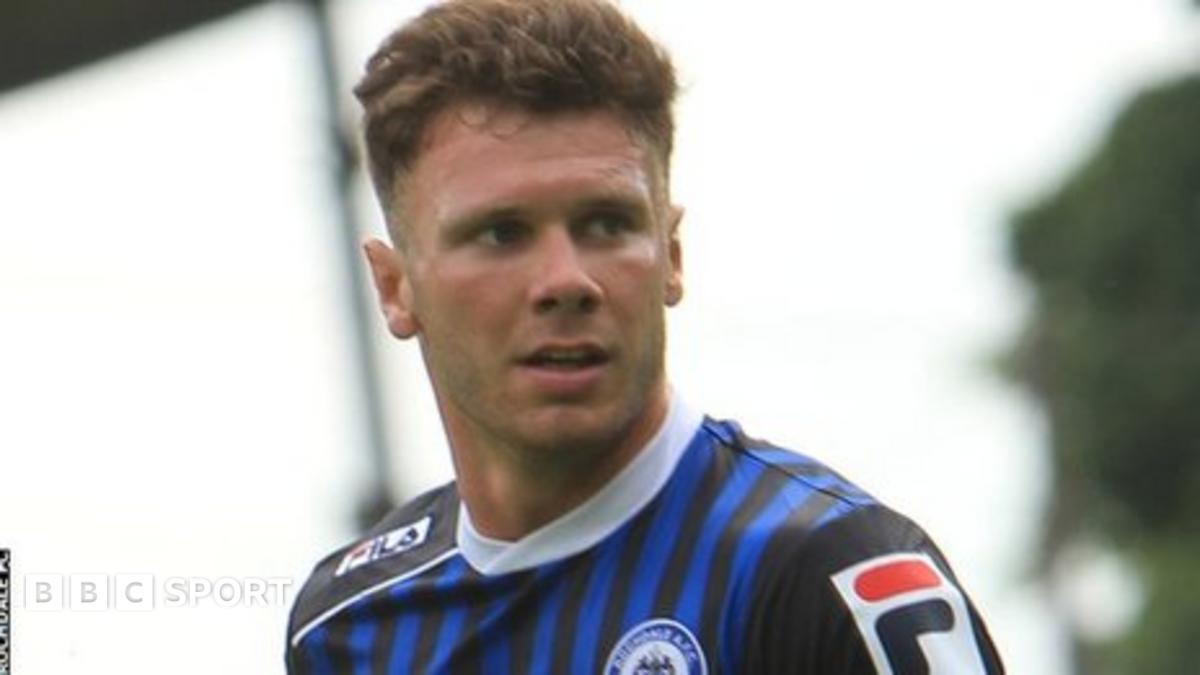 Rochdale: Scott Hogan urges clubs to look at non-league talent - BBC Sport