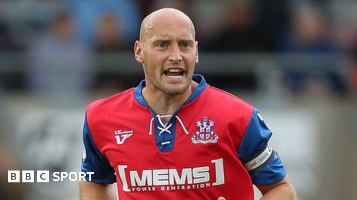 Adam Barrett: Gillingham must have confidence despite start - BBC Sport