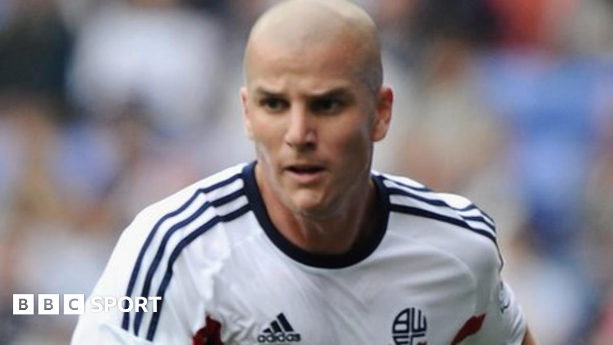 Marc Tierney: Bolton full-back 'out for months' with broken foot - BBC ...