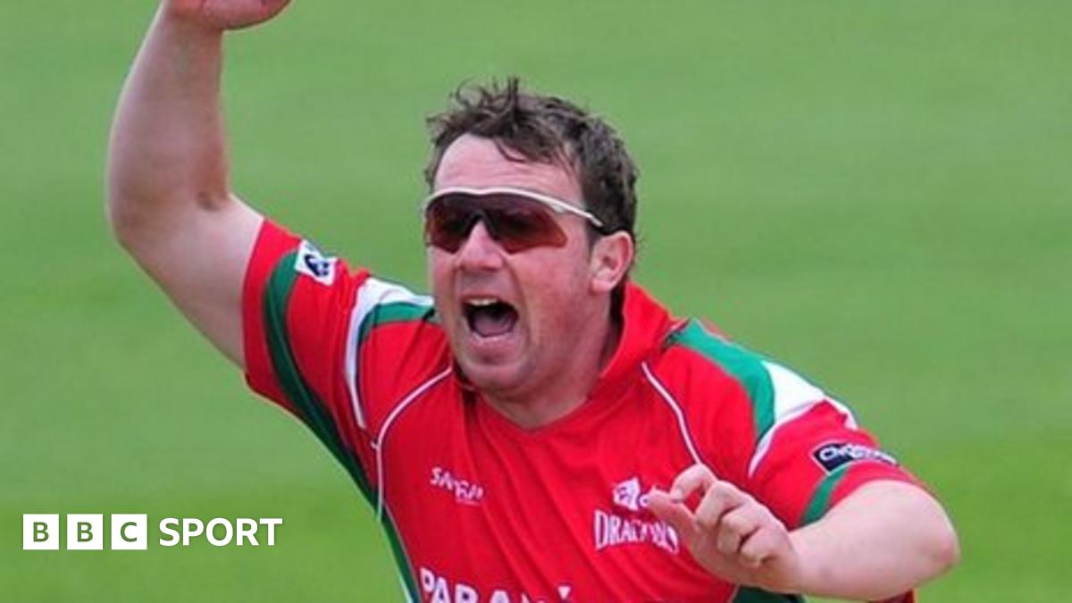 Robert Croft and Steve Watkin among Glamorgan candidates - BBC Sport