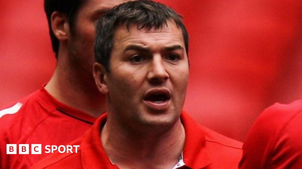 Rugby League World Cup 2013: Wales's Iestyn Harris wary of Italy - BBC ...