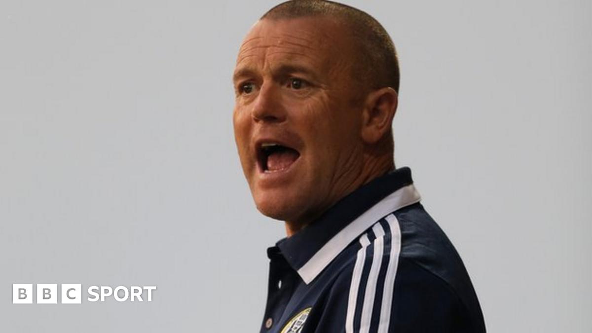 Leeds United name Dave Hockaday as head coach - BBC Sport