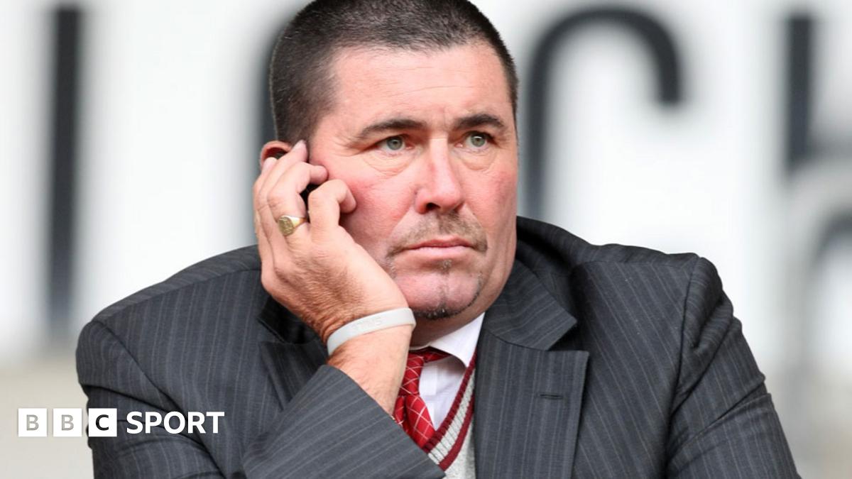 Swansea v Stoke: Jeff Winter says referee should have had his say - BBC ...