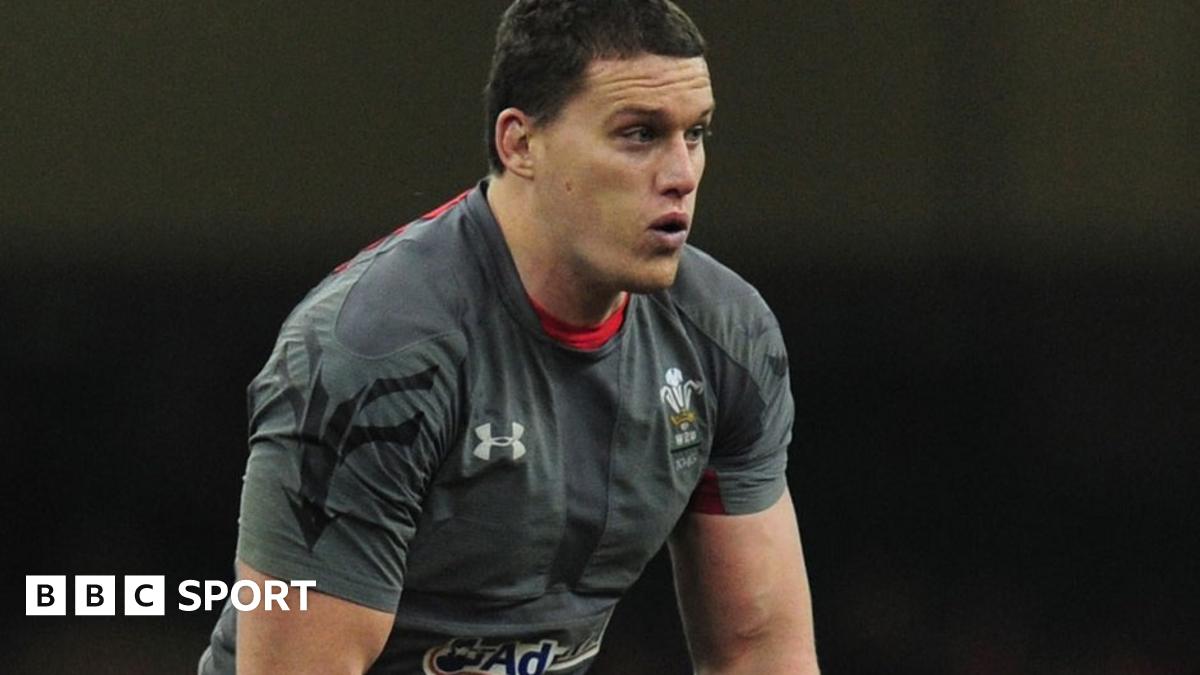 Wales lock Ian Evans joins Toulon from Ospreys - BBC Sport