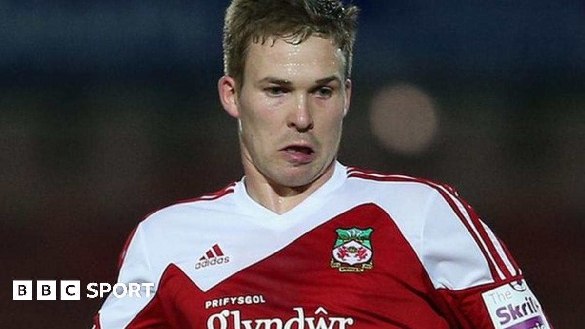 Wrexham boss Andy Morrell frustrated by Jay Harris' discipline - BBC Sport