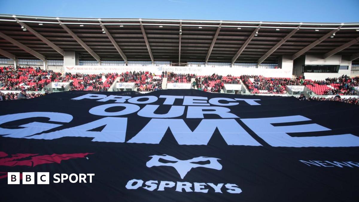 Welsh rugby is 'dying on its feet', warns ex-Wales star Emyr Lewis ...